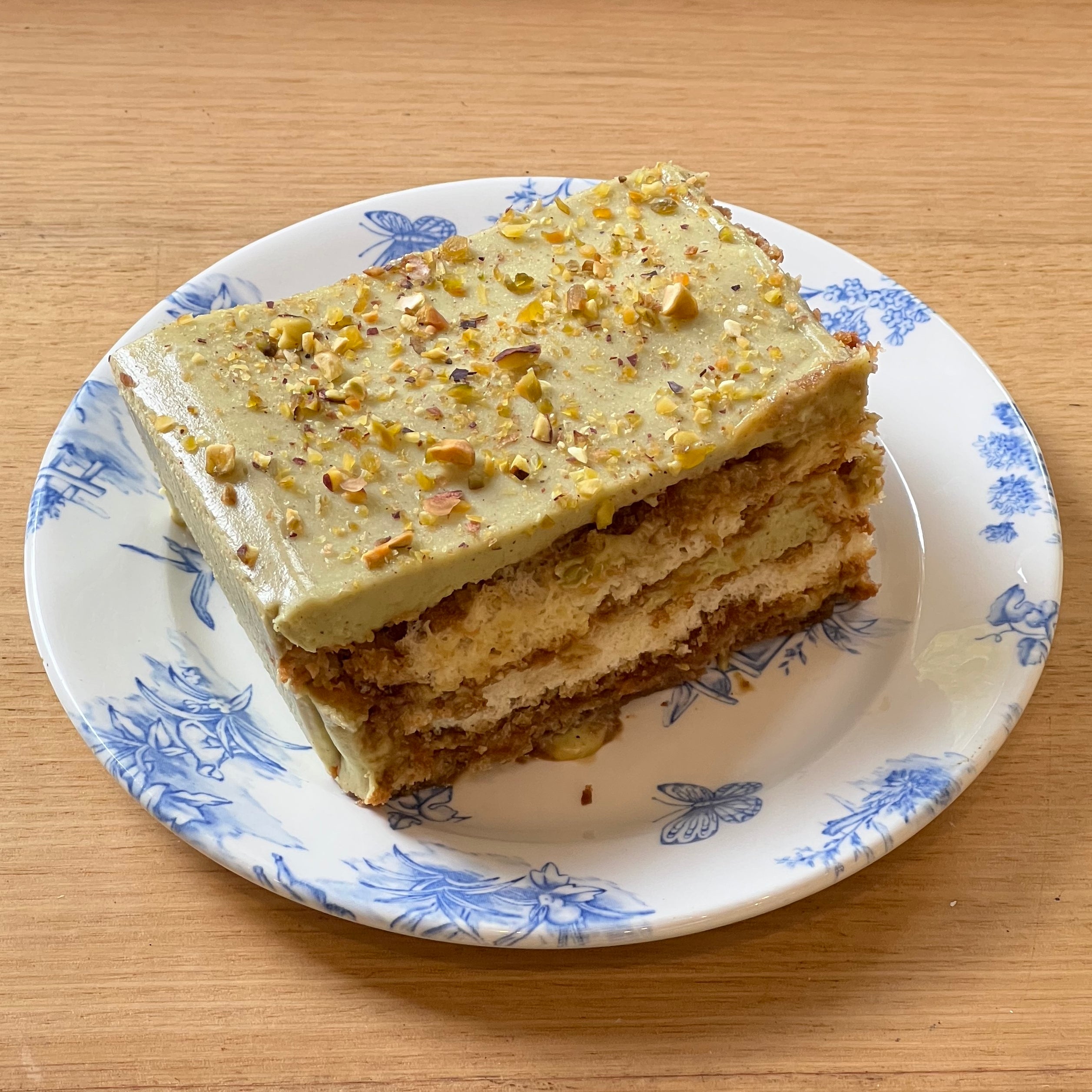 Pistachio Tiramisu Cube Cake – Riso Cake