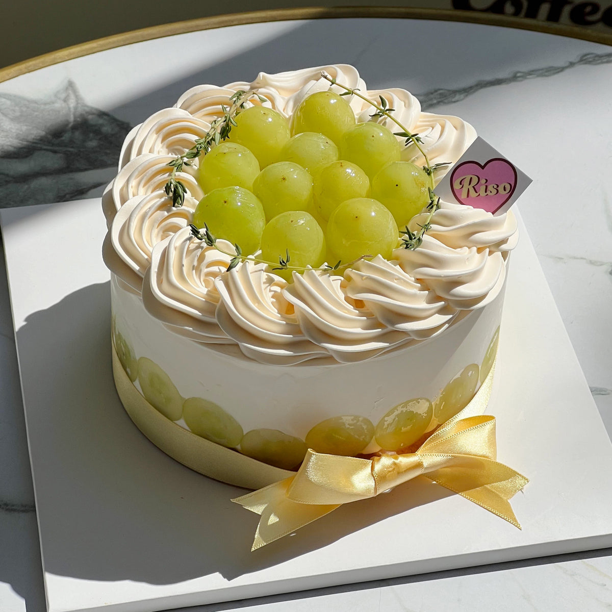 [SOLD OUT] Fresh Cream Grapes Cake – Riso Cake