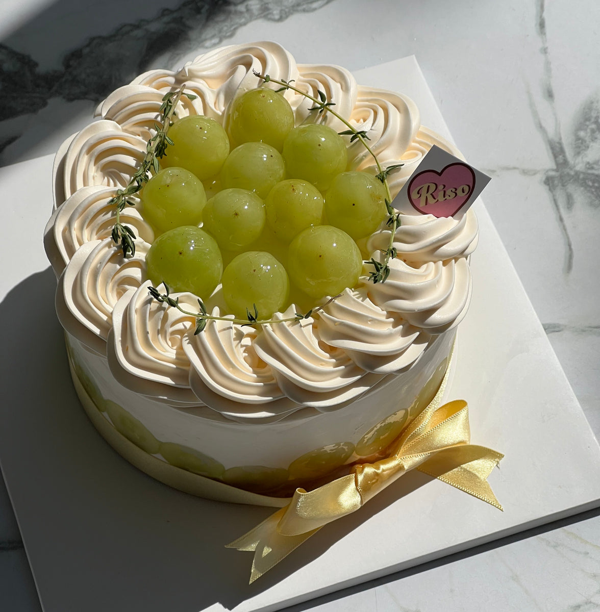 [SOLD OUT] Fresh Cream Grapes Cake – Riso Cake
