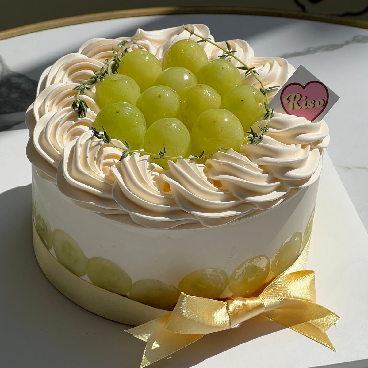 [SOLD OUT] Fresh Cream Grapes Cake – Riso Cake